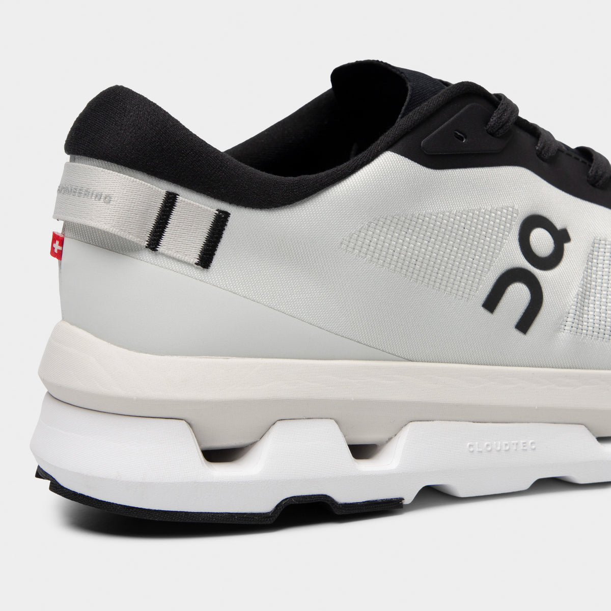On Cloudzone Ice / Black – JD Sports