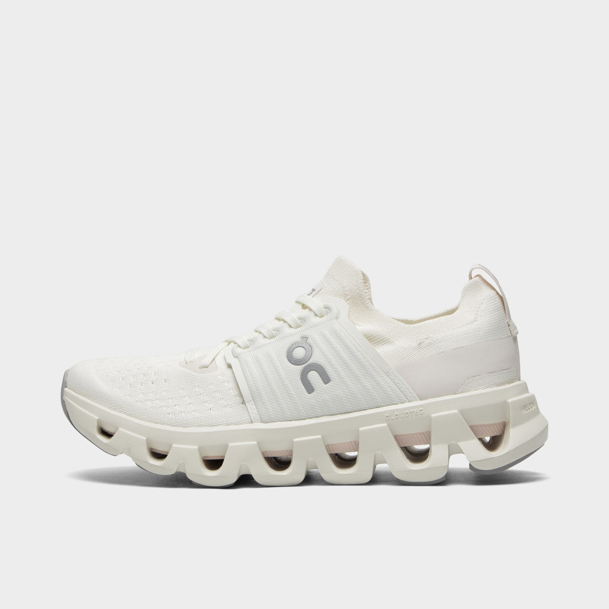 On Women's Cloudswift 4 Ivory / Sand | JD Sports