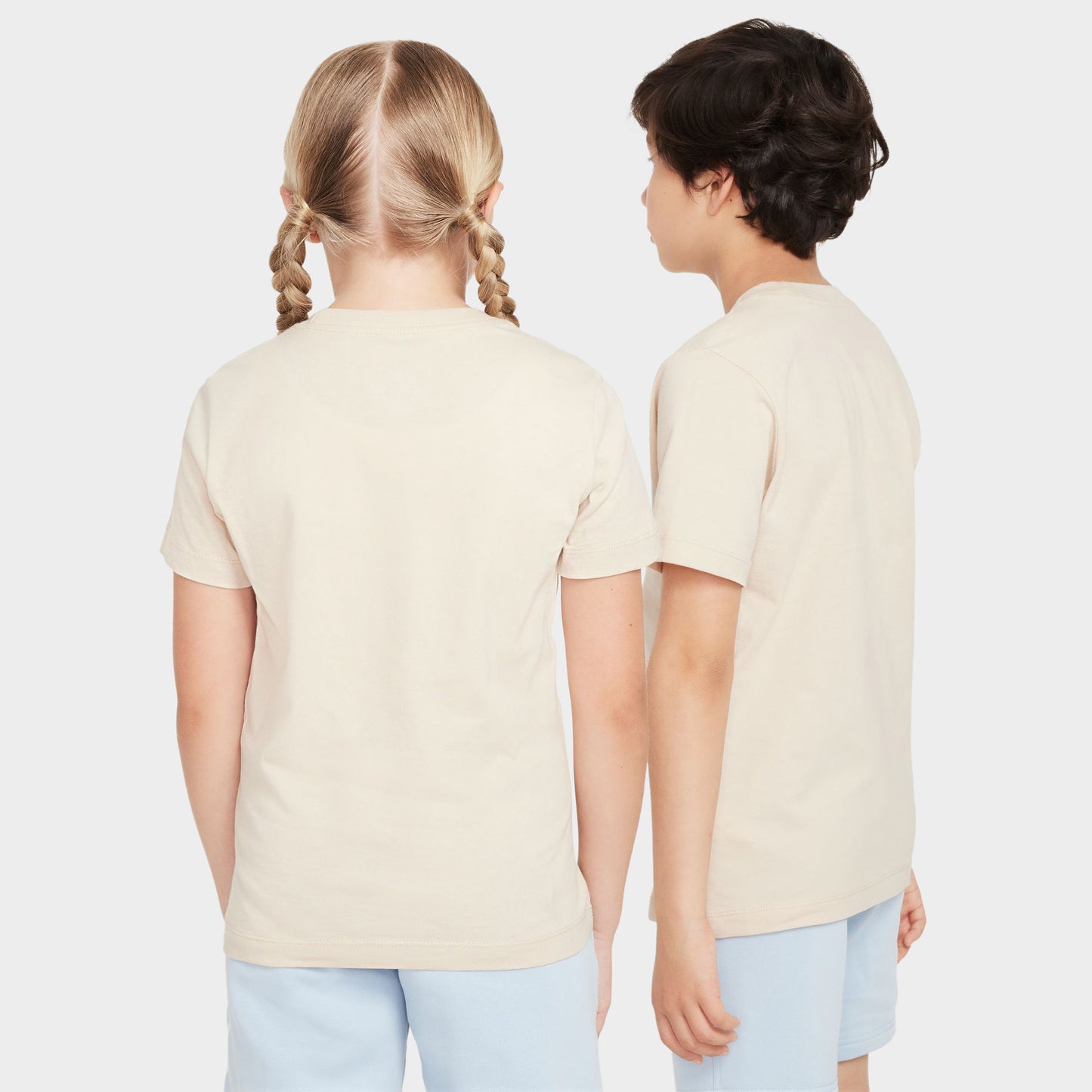 Nike Juniors' Futura T-Shirt / Sand Drift – JD Sports
