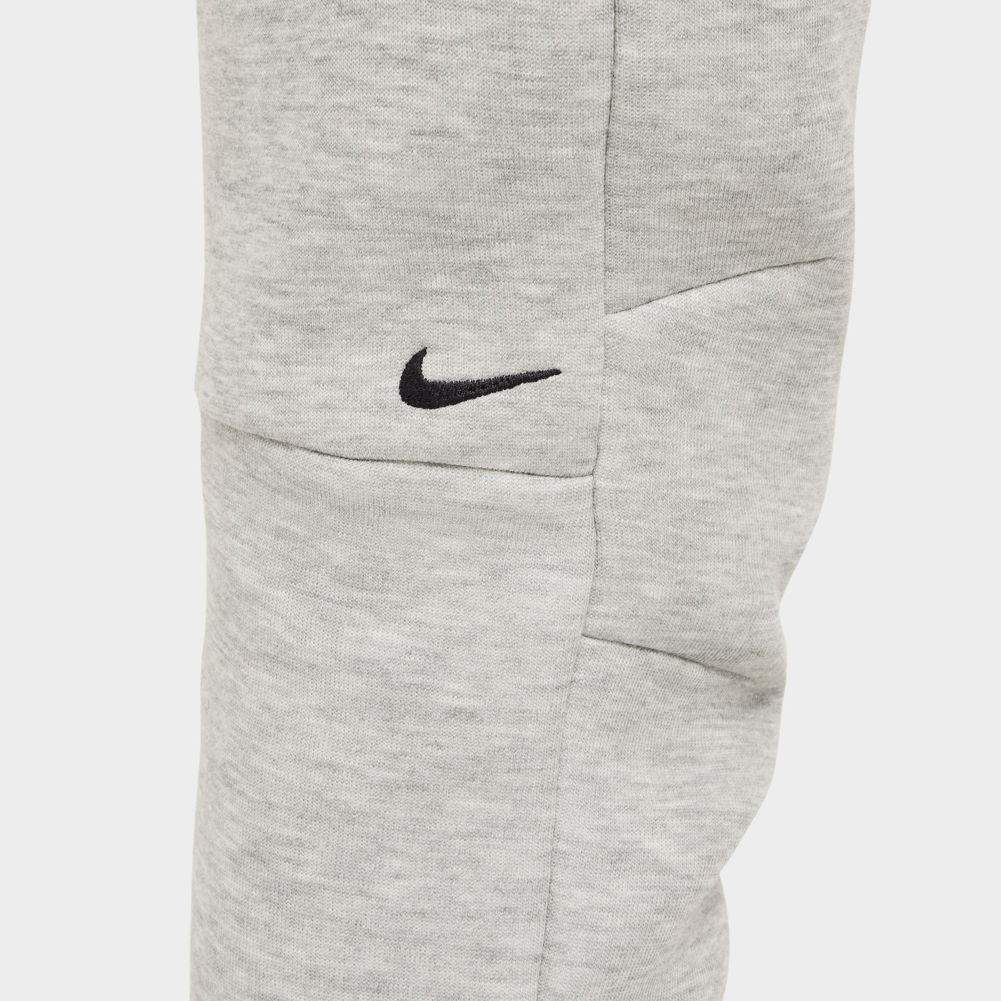 Nike Sportswear Junior Boys' Tech Fleece Jogger / Dark Heather Grey ...