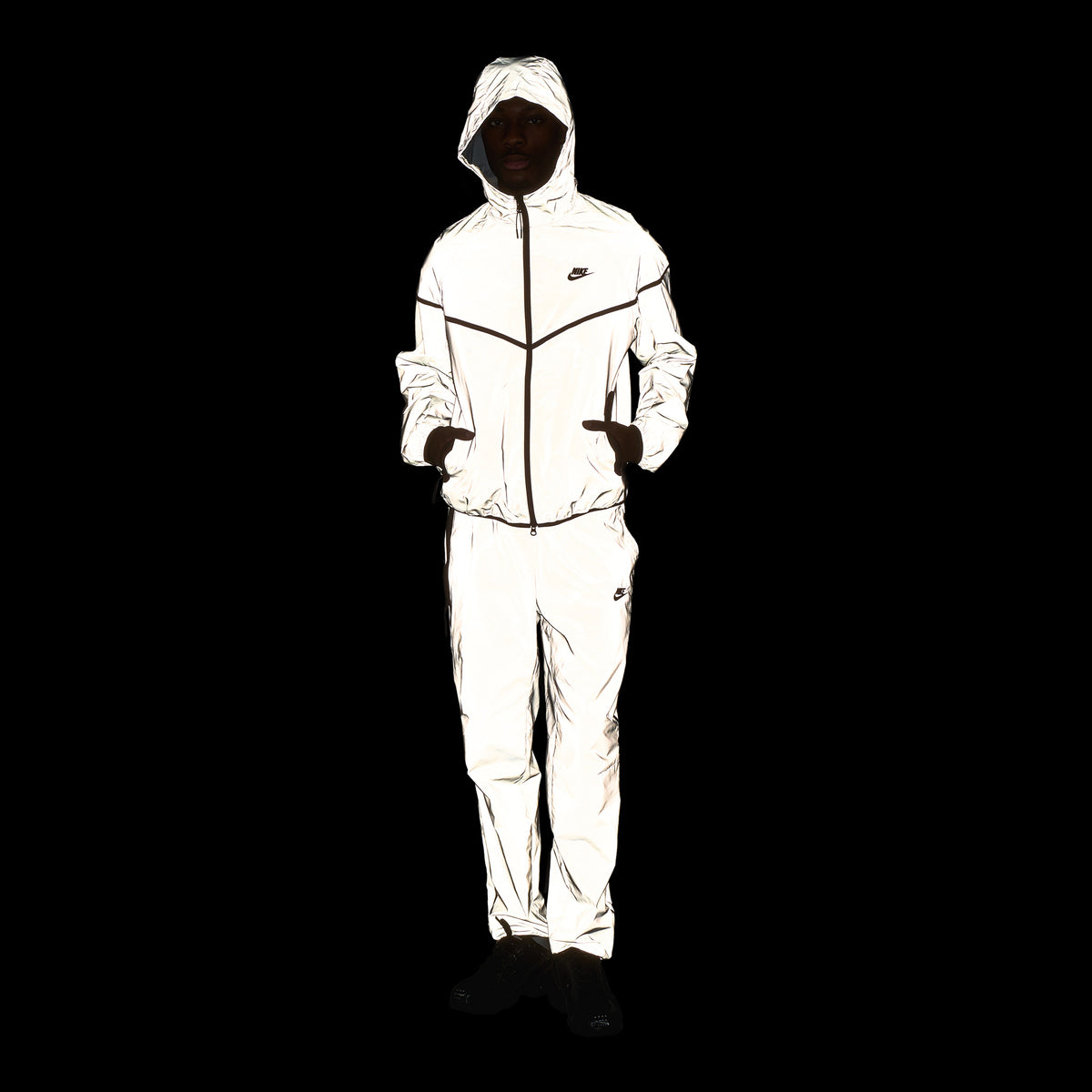 Nike Tech Woven Flash Pants Reflect Silver / Black – JD Sports
