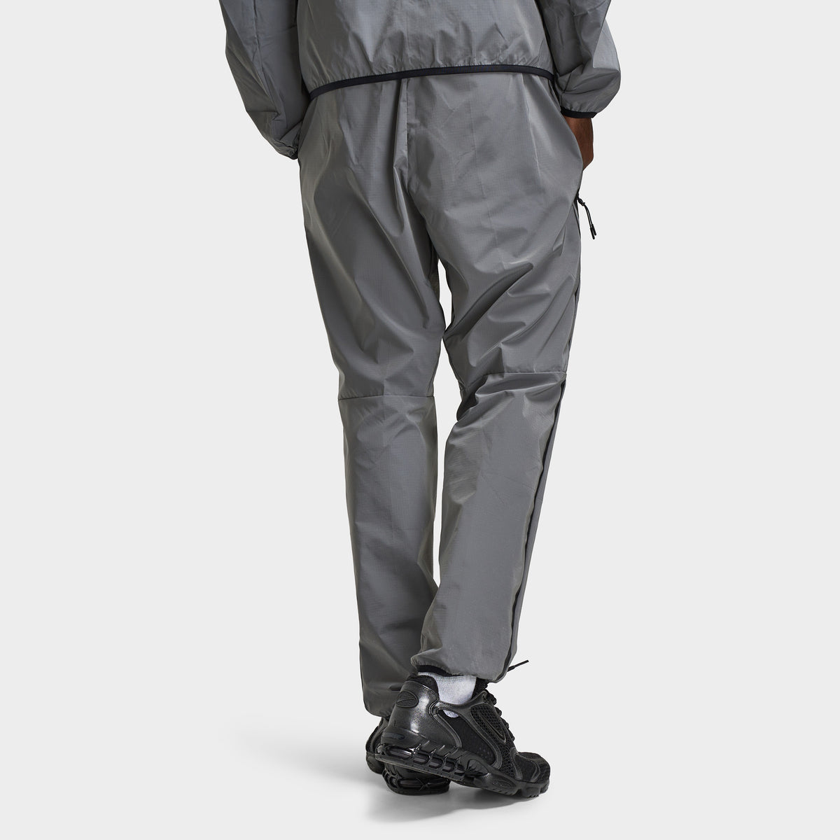 Nike Tech Woven Flash Pants Reflect Silver / Black | JD Sports