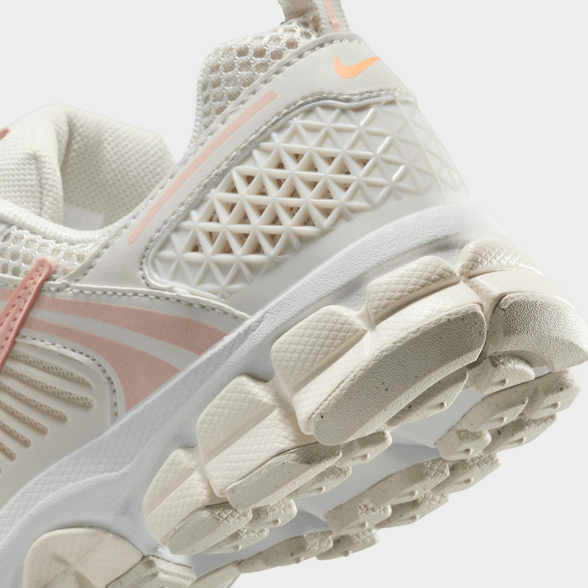 Nike Zoom Vomero 5 GS Phanton / Echo Pink - Light Orewood Brown | JD Sports