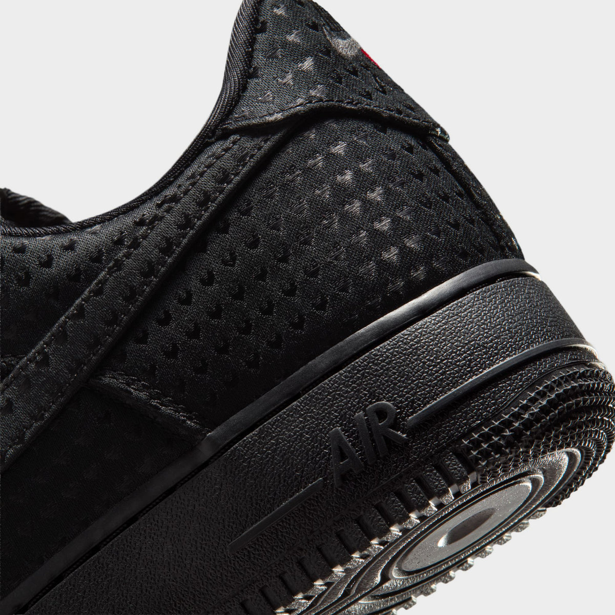 Nike Air Force 1 Rétro Noir / Rouge – JD Sports