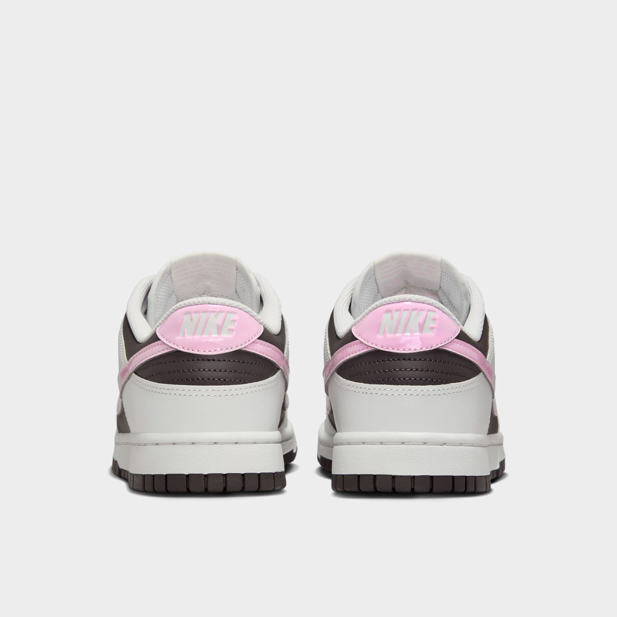 Nike Femme Dunk Low Summit Blanc / Pink Foam - Medium Ash – JD Sports
