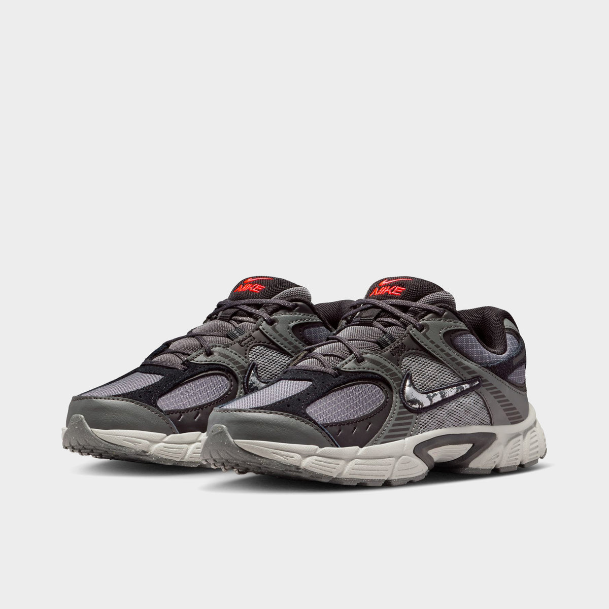 Nike V5 RNR GS Iron Grey / Metallic Silver - Black – JD Sports