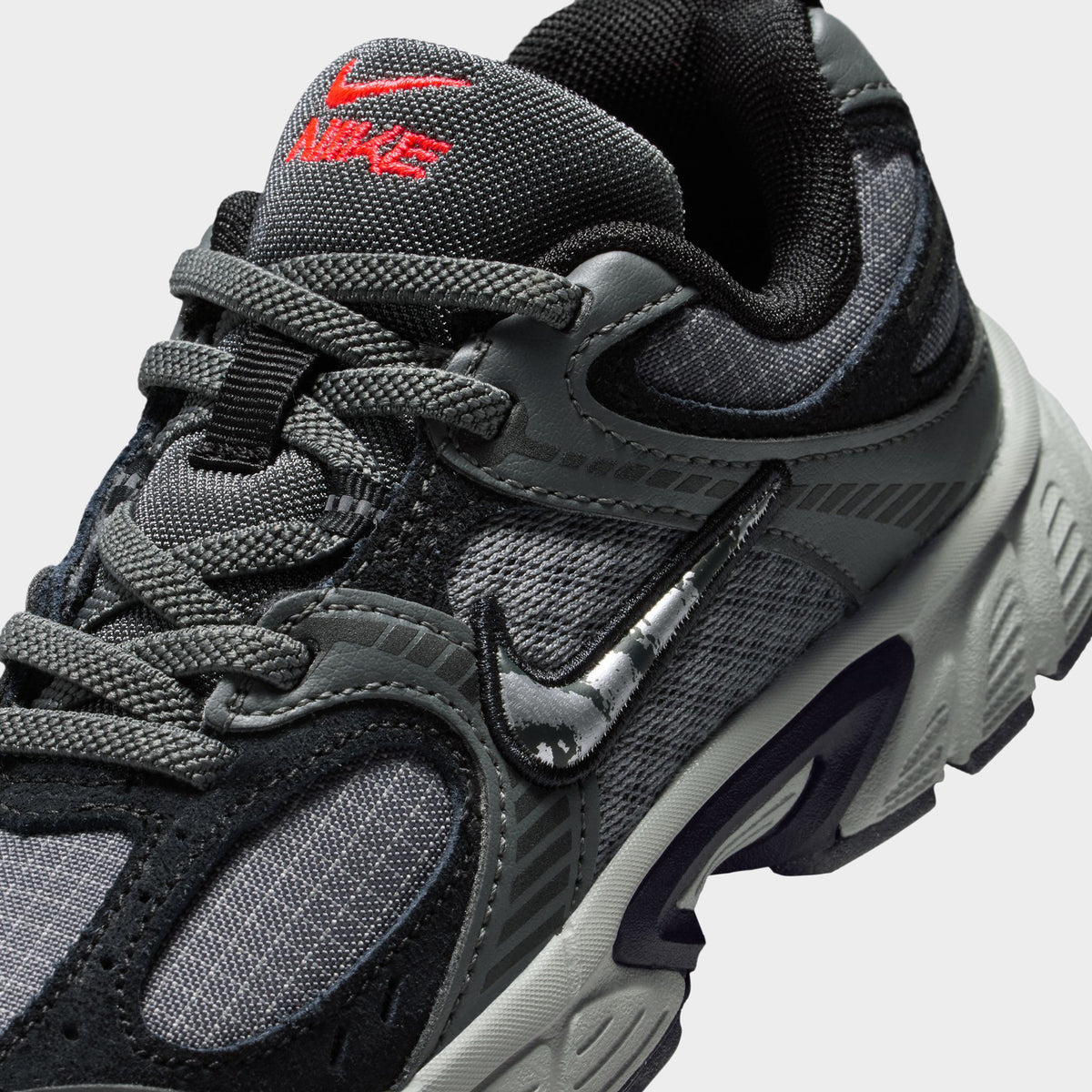 Nike V5 RNR PS Iron Grey / Metallic Silver - Black – JD Sports