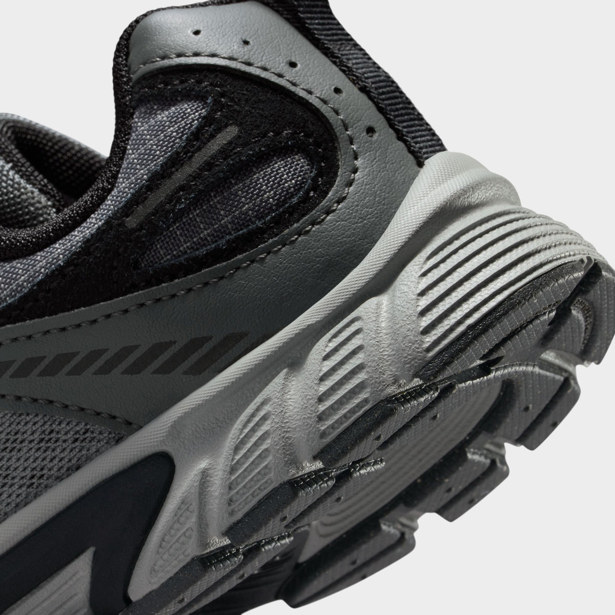 Nike V5 RNR PS Iron Grey / Metallic Silver - Black – JD Sports