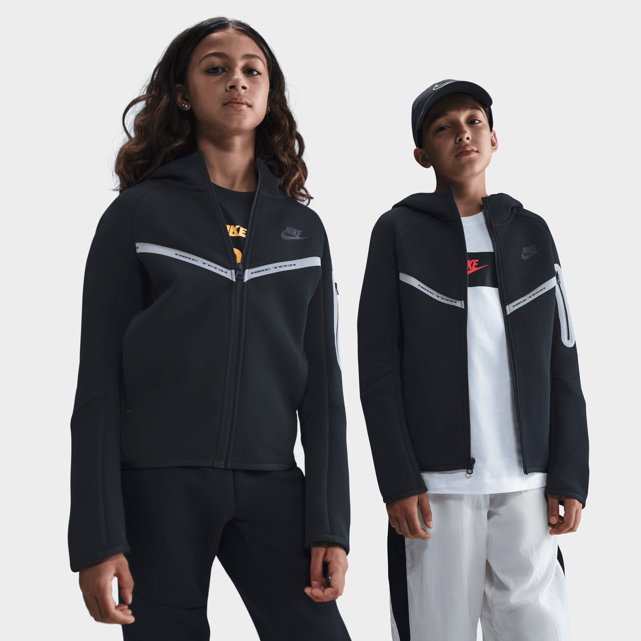 Nike Sportswear Junior's Tech Fleece Full-Zip Reflect Black / Black ...