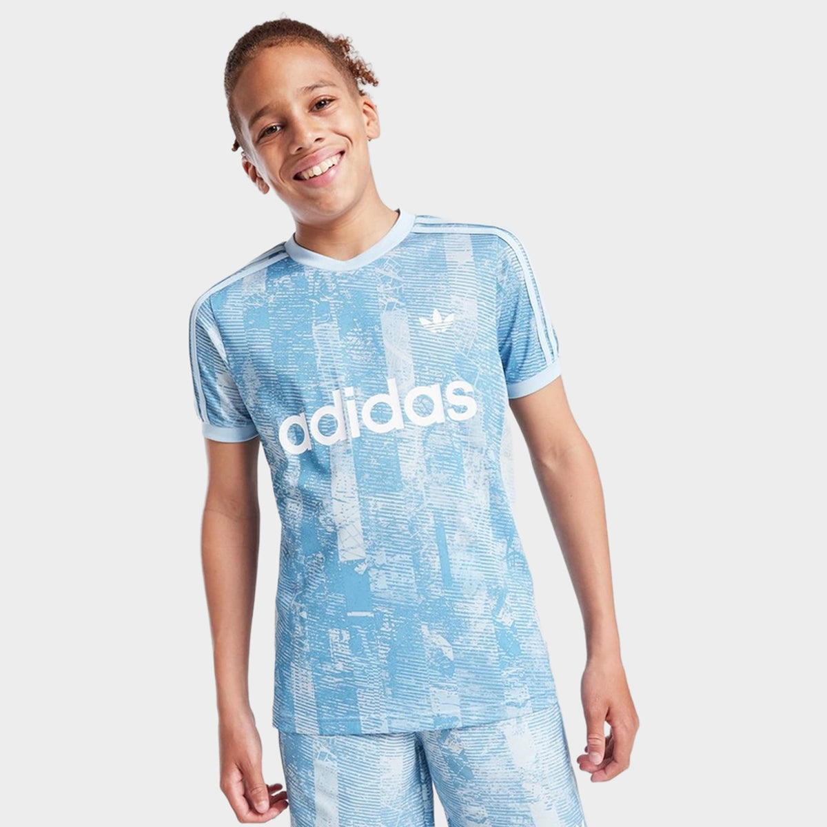 adidas Junior Tee Multicolor / Clear Sky | JD Sports