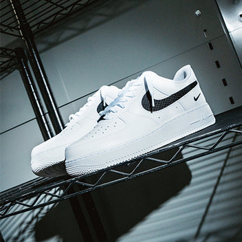 Nike Panda Dunks – JD Sports