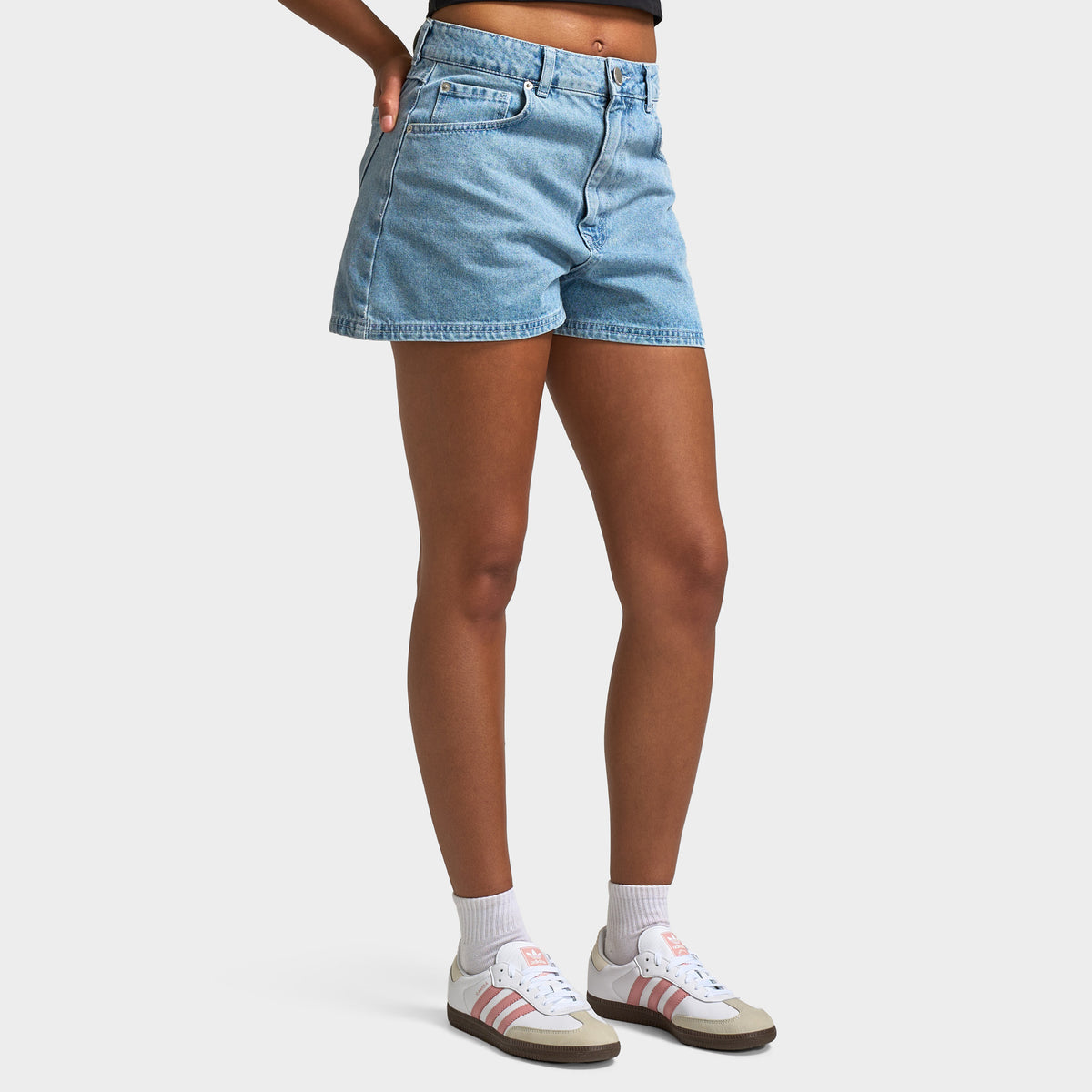 Unlike Humans Women's Mom Shorts / Light Stone Wash | JD Sports